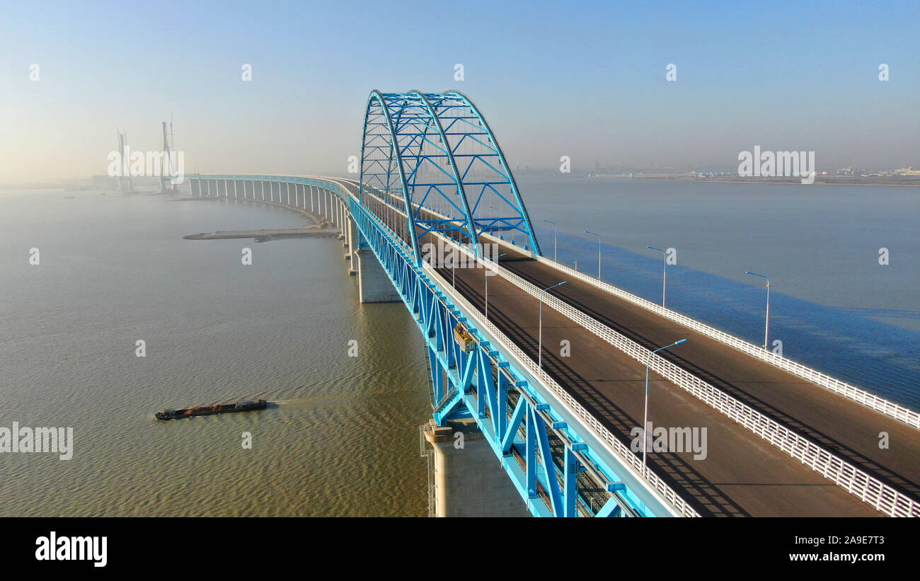 Jiangsu, Jiangsu, China. 15th Nov, 2019. Jiangsu, CHINA-The last group ...