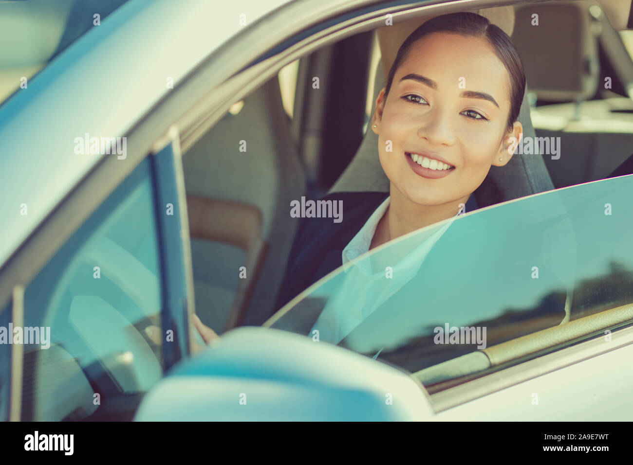 Driver looking forward hi-res stock photography and images - Alamy