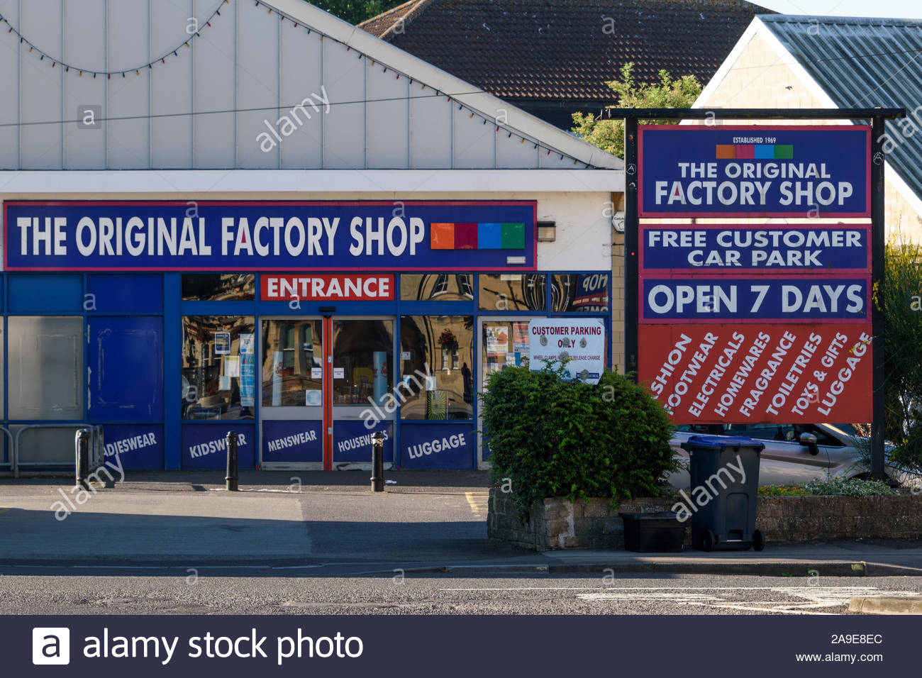 The Original Factory Shop High Resolution Stock Photography and Images ...