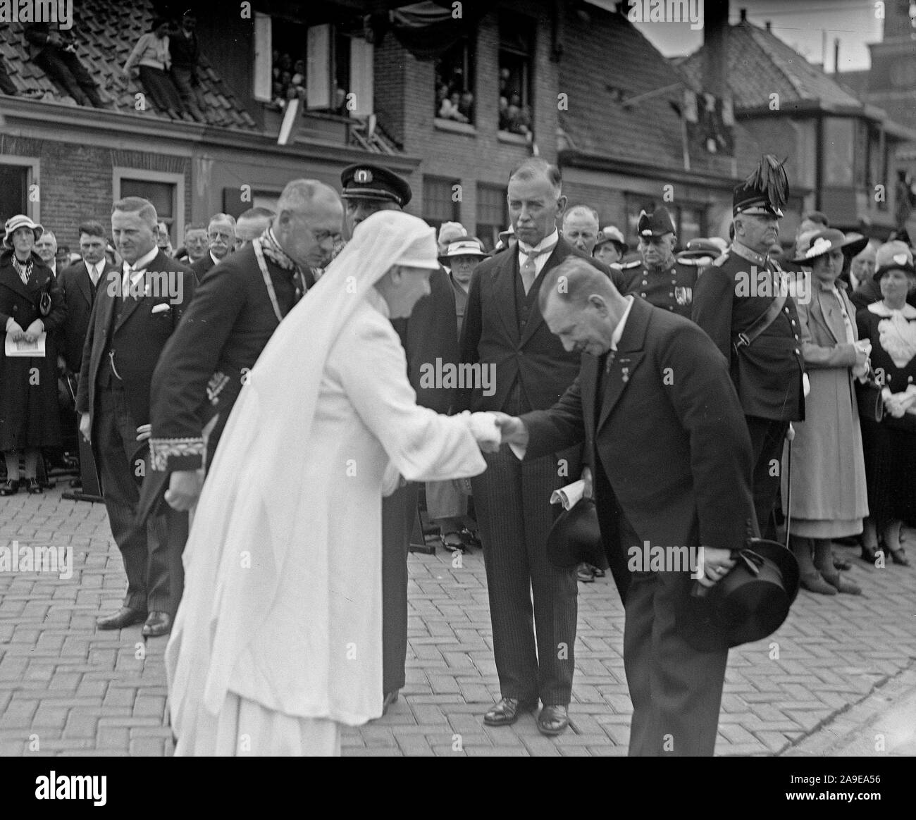 Wilhelmina monument Black and White Stock Photos & Images - Alamy
