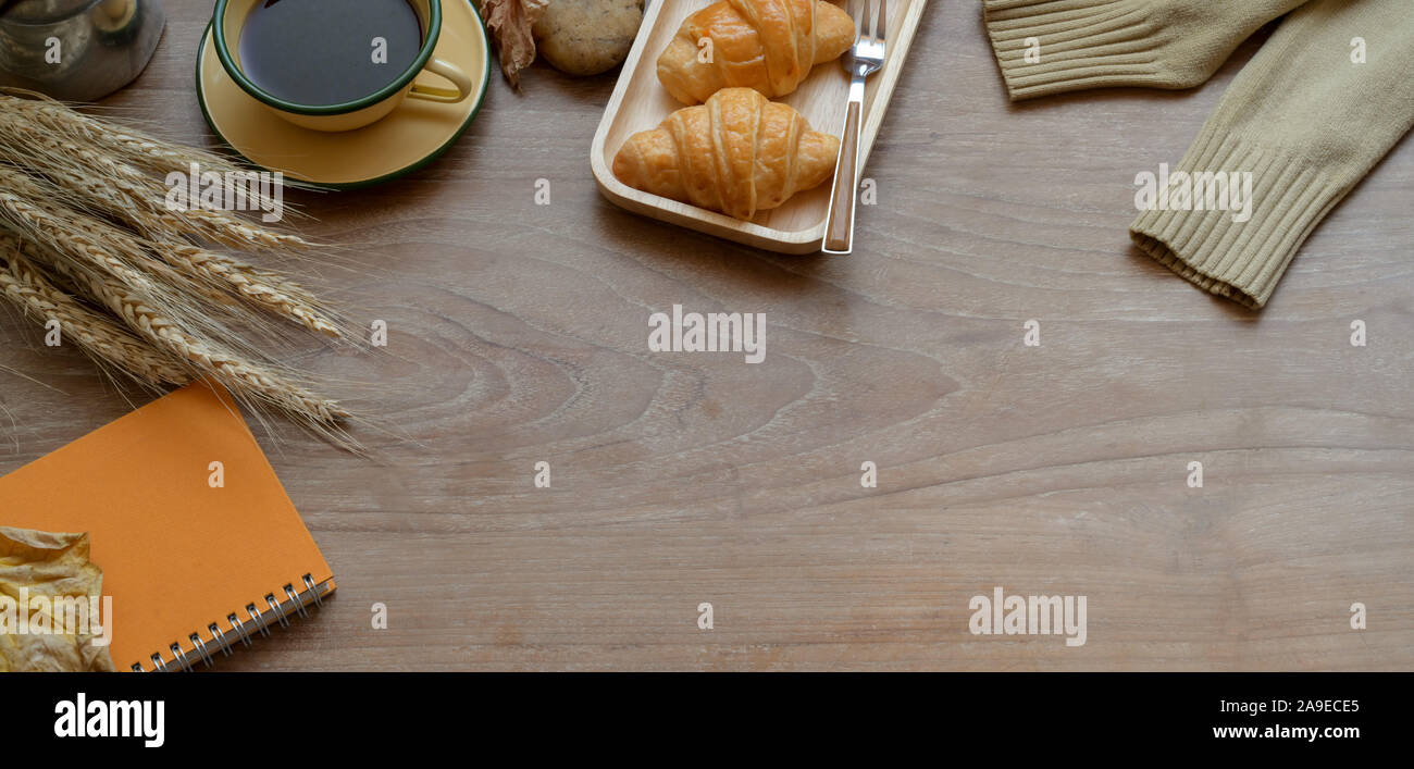 Overhead shot maple leaf hi-res stock photography and images - Alamy