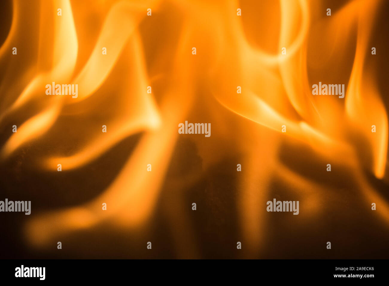 warming open fire Stock Photo - Alamy