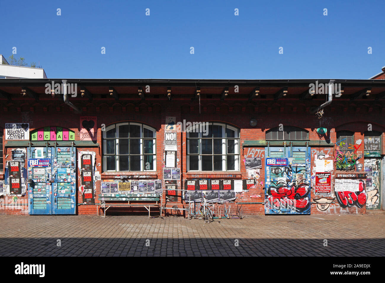 Old shed with graffiti paints in the Caroline Islands fourth, Hamburg ...