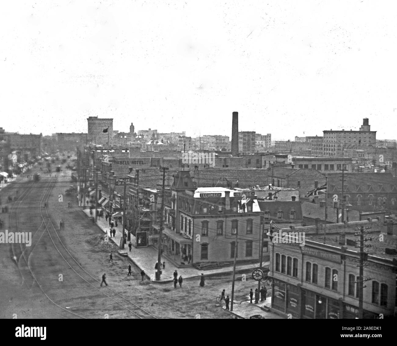 Early 1900s winnipeg main street hi-res stock photography and images ...