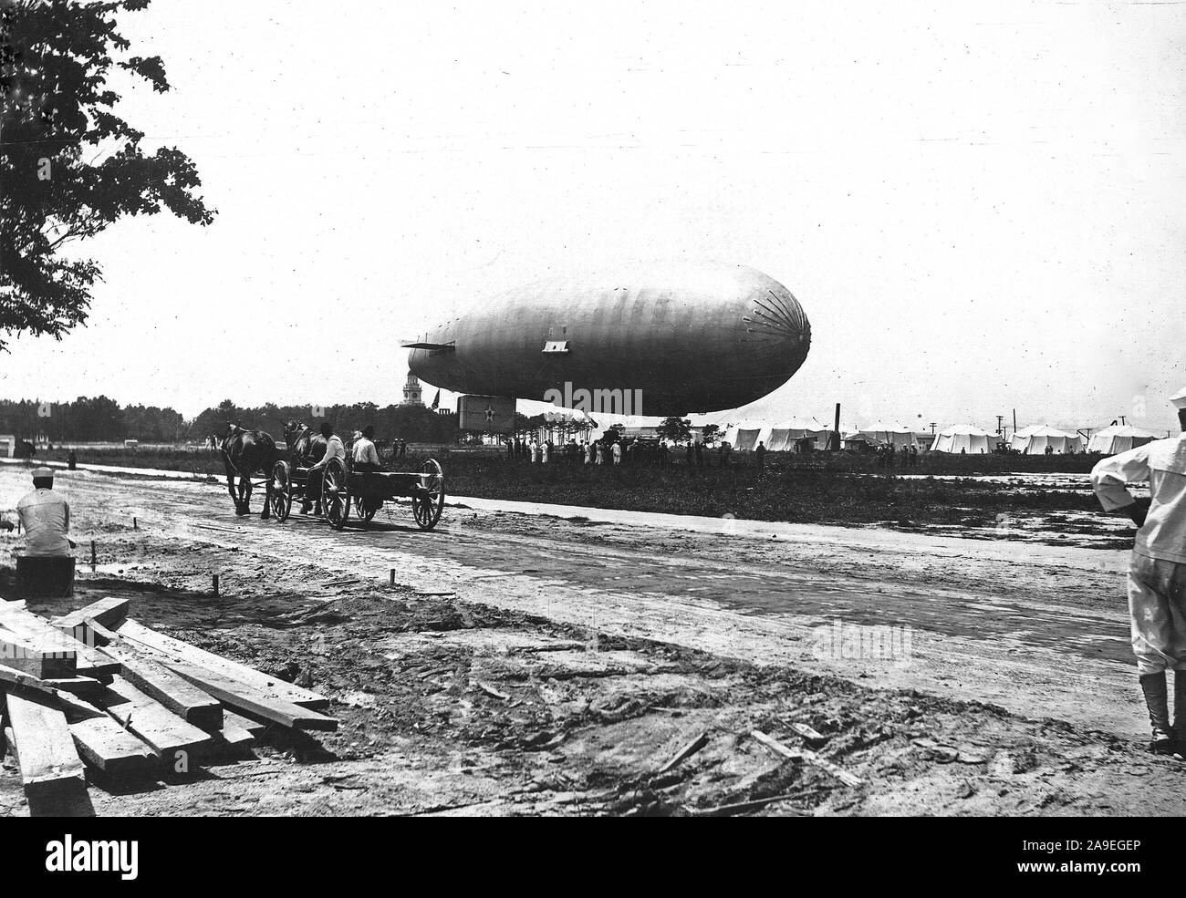 Naval dirigible hi-res stock photography and images - Alamy