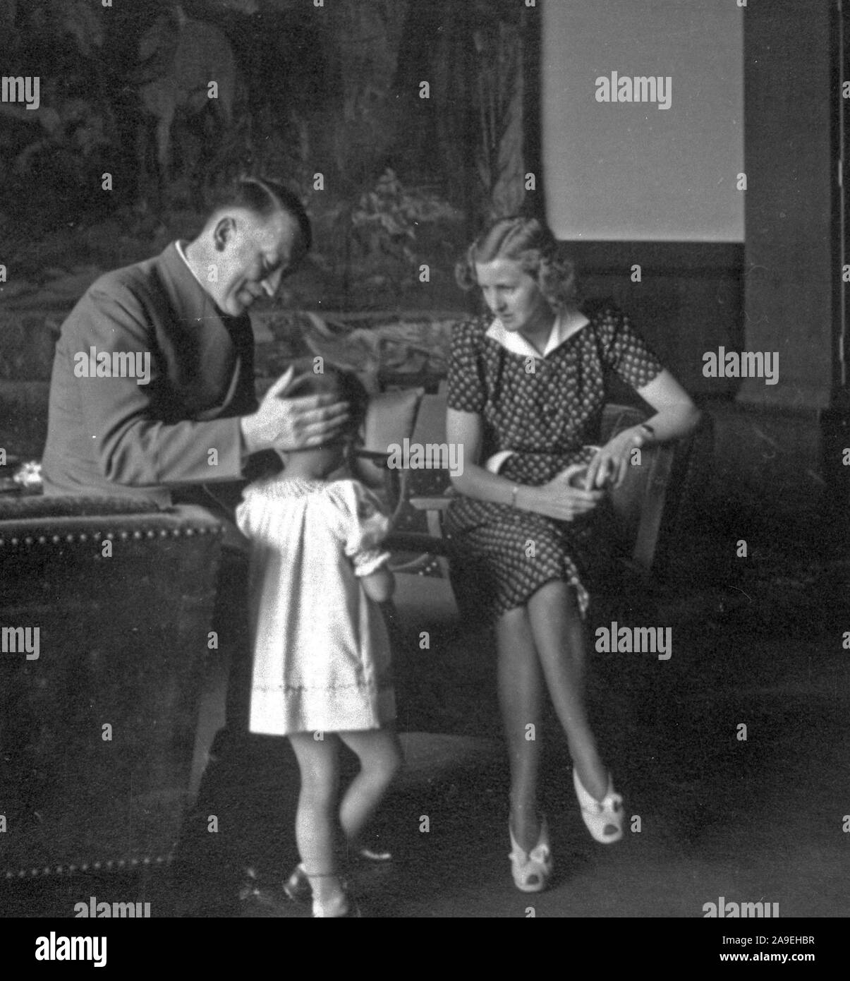 Eva Braun Collection (trinaest) - Adolf Hitler and Eva Braun with Uschi ...