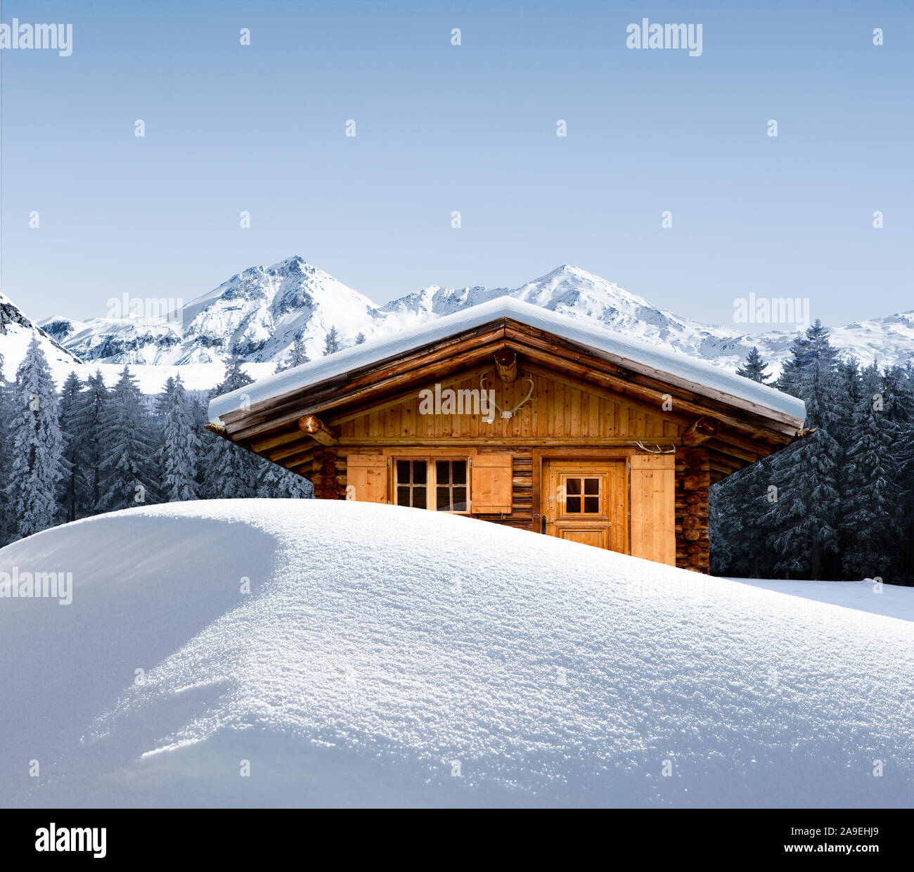 Ski hut hi-res stock photography and images - Alamy