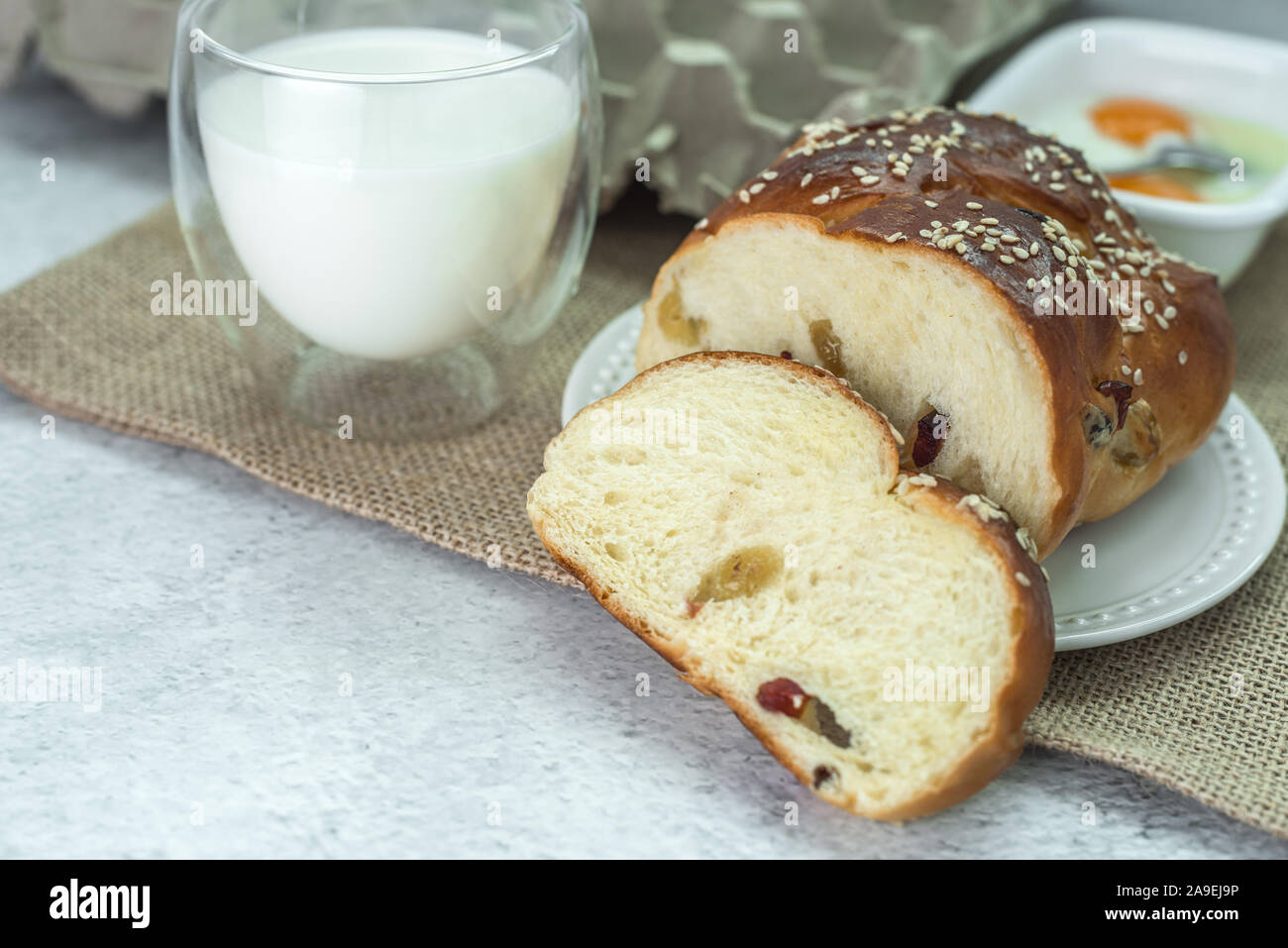 Flat lay, breakfast brunch on table Stock Photo - Alamy