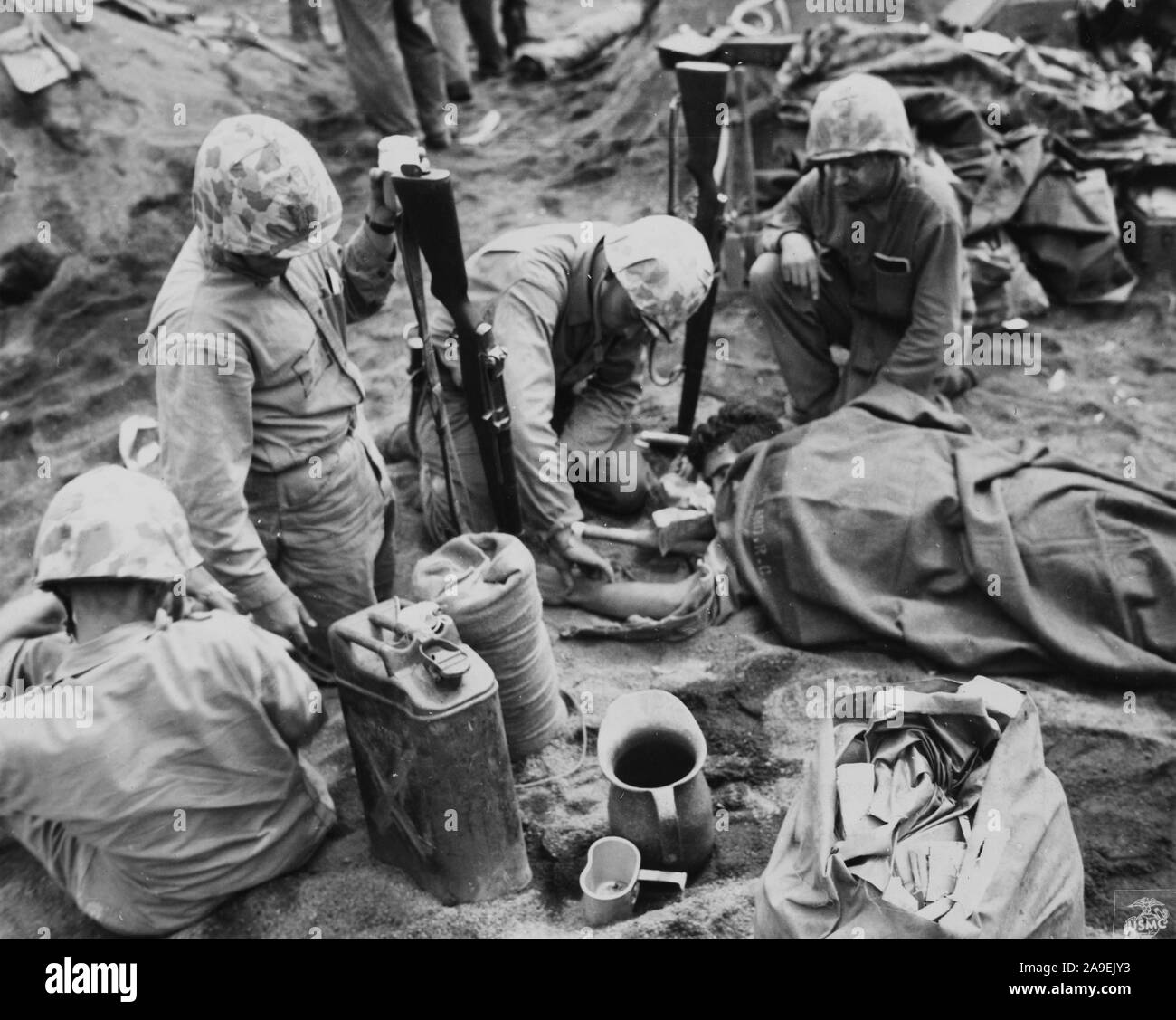 Black american soldiers ww2 Black and White Stock Photos & Images - Alamy