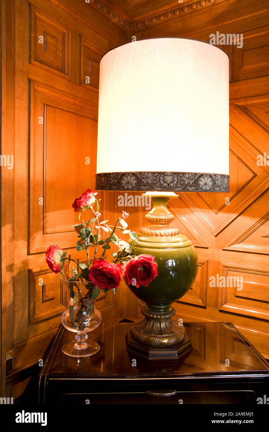 Standard lamp with shade hi-res stock photography and images - Alamy