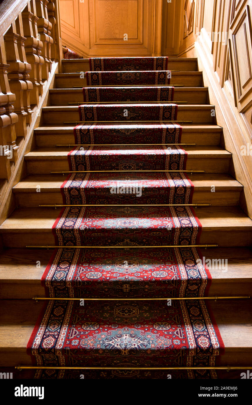 Wood corridor corridors hi-res stock photography and images - Alamy