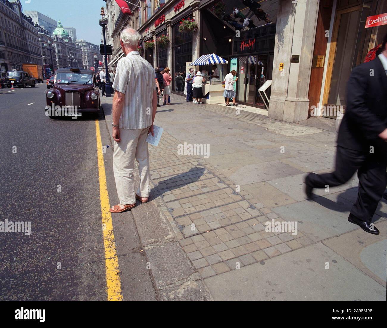 1993 regent street hi-res stock photography and images - Alamy