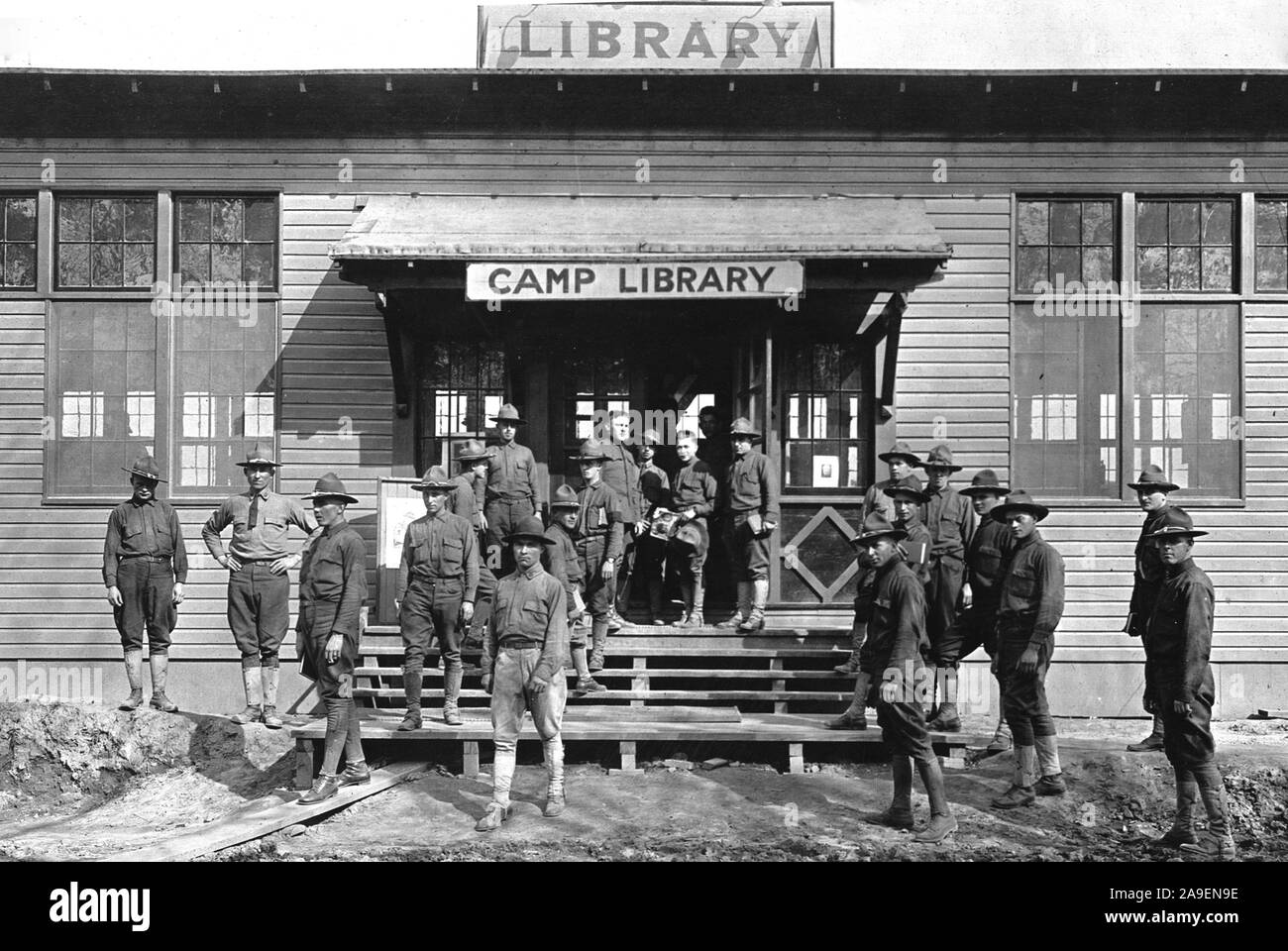 Camp gordon georgia soldiers hi-res stock photography and images - Alamy