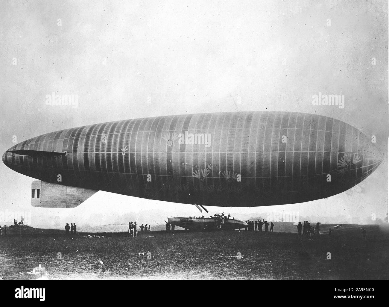 World war i era balloon hi-res stock photography and images - Alamy