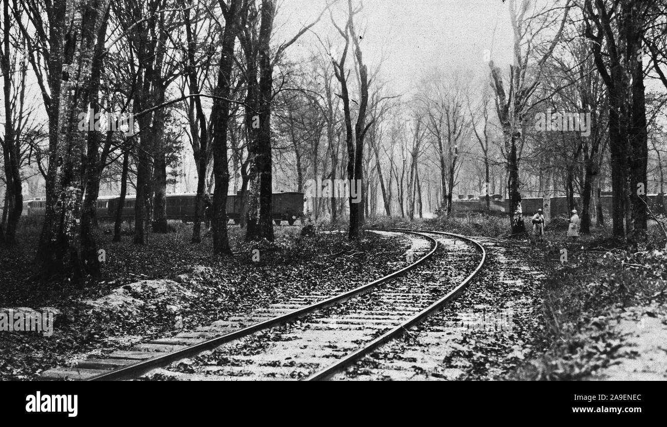 Armistice - Allied and German delegates arrive in Compiegne Wood to ...