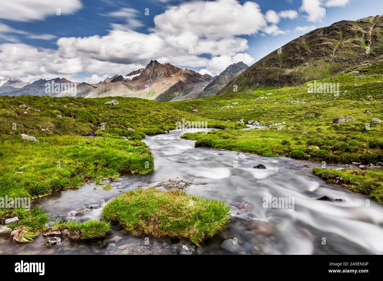 Mountainscape brook hi-res stock photography and images - Alamy