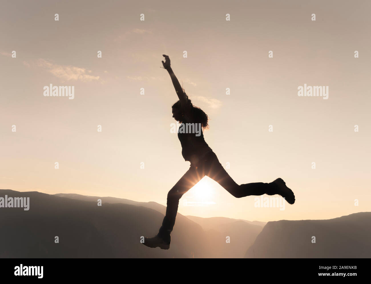 Leap into arms hi-res stock photography and images - Alamy