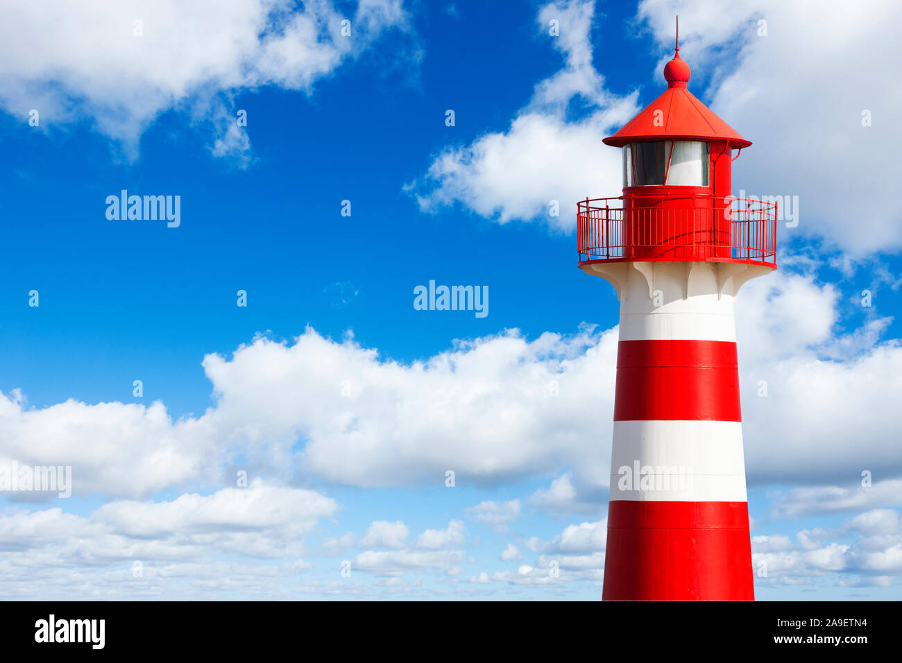 Buildings gleaming hi-res stock photography and images - Alamy