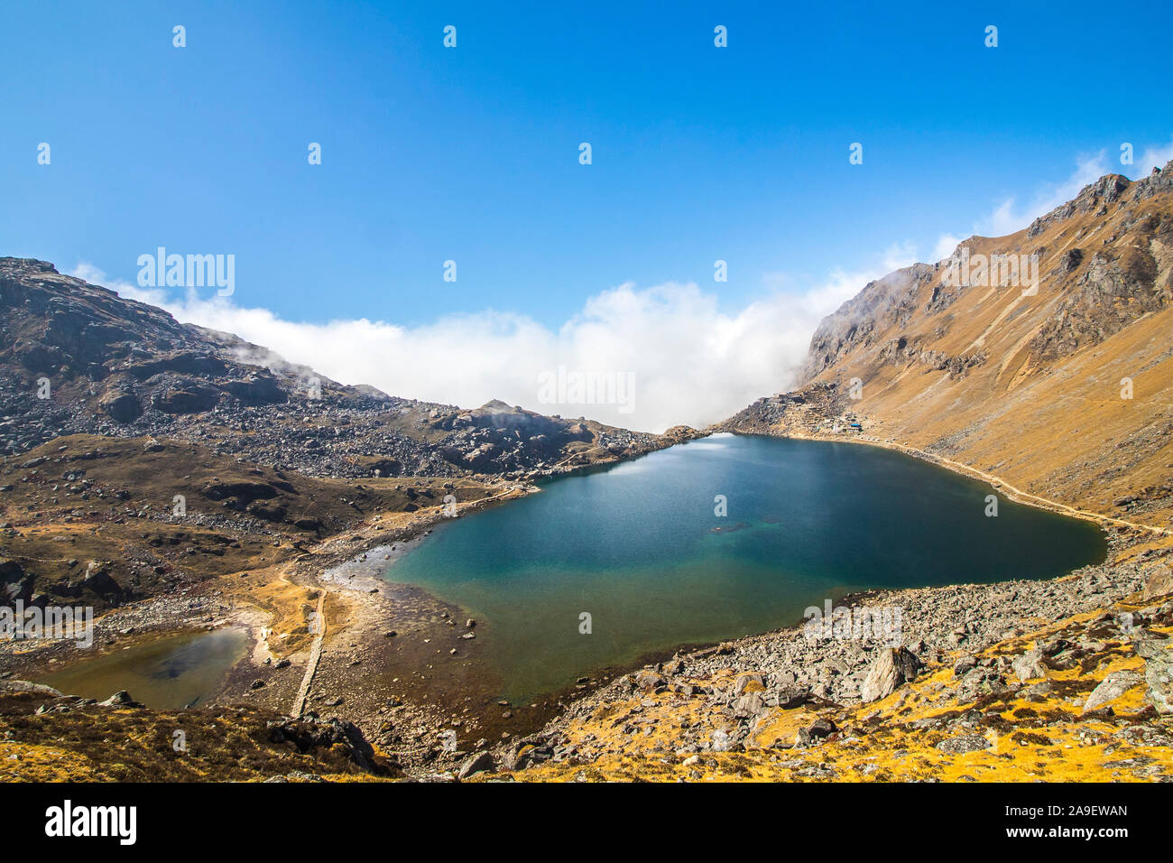 Nepal gosaikunda view gosaikunda lake hi-res stock photography and ...