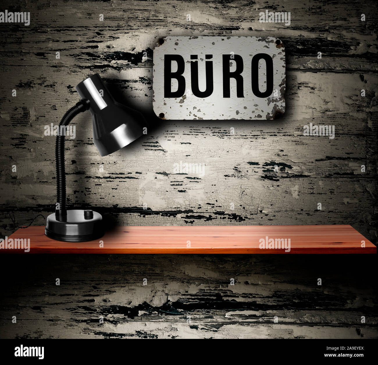 Sign weathering hi-res stock photography and images - Alamy