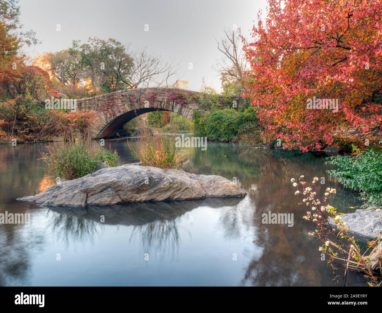 Gapstow Bridge in Central Park Stock Photo - Alamy