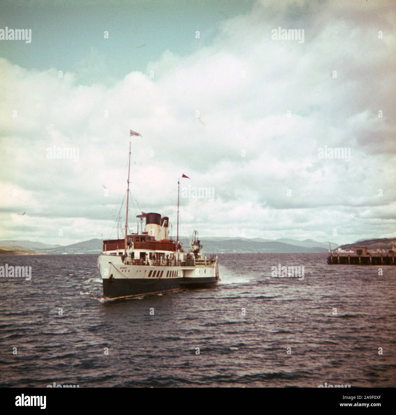 Scottish paddle steamer hi-res stock photography and images - Alamy