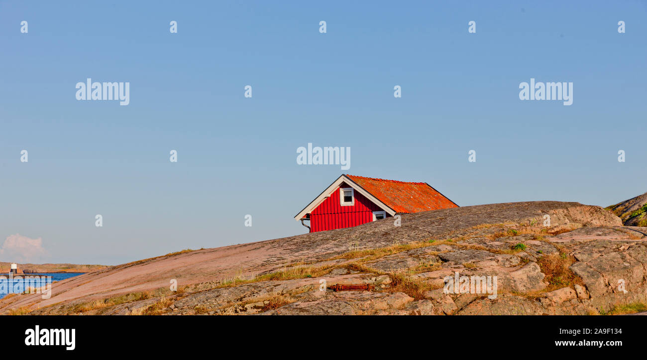 Little Red Vacation Cabin High Resolution Stock Photography and Images ...