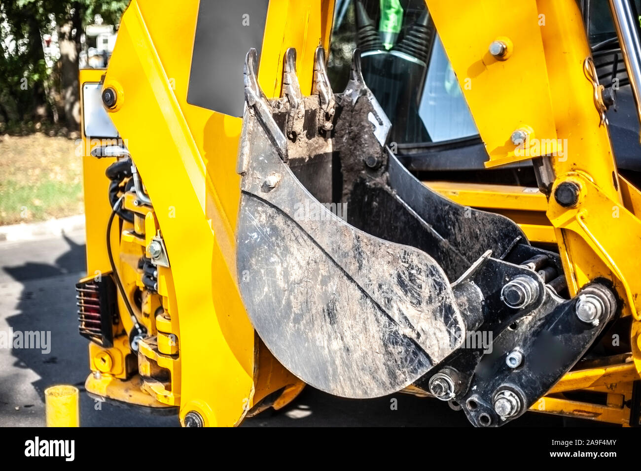 Lifting soil hi-res stock photography and images - Alamy