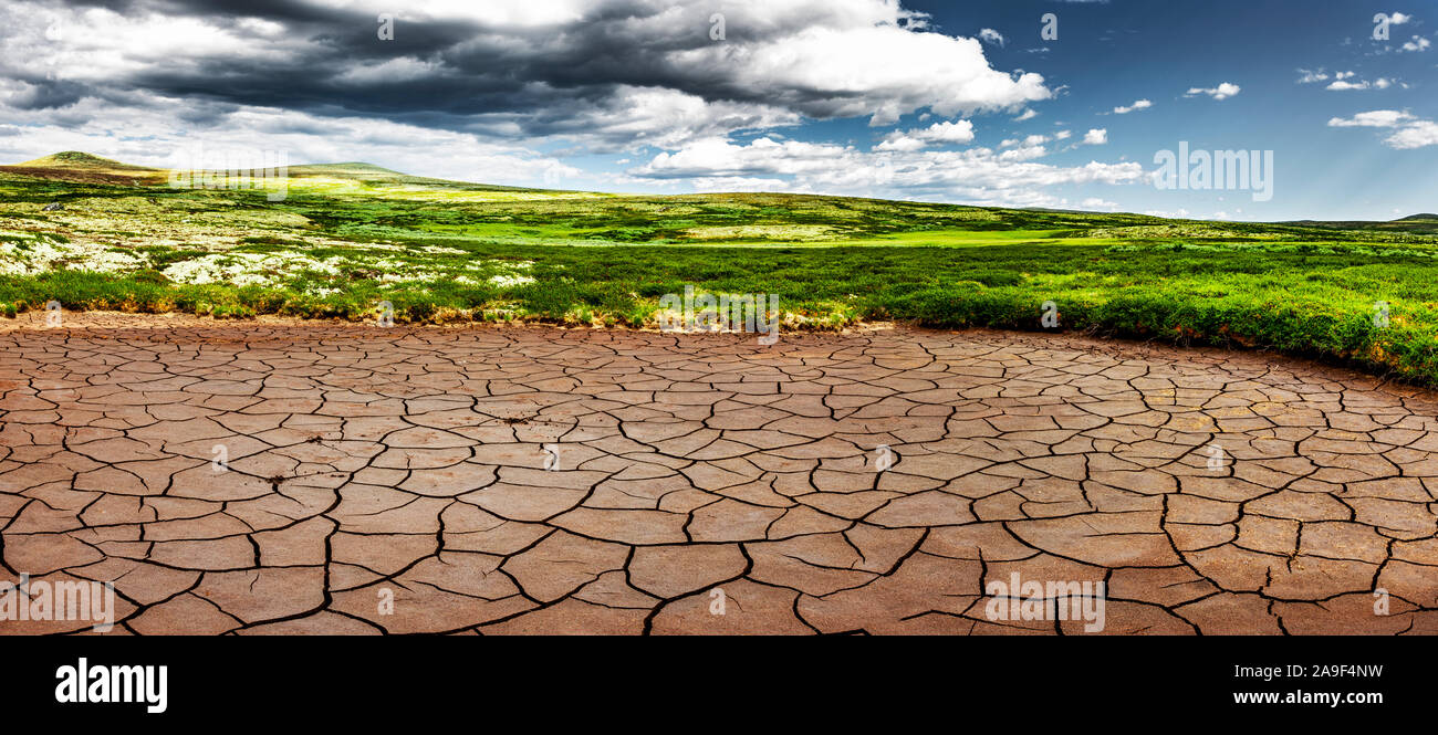 Dried water body hi-res stock photography and images - Alamy