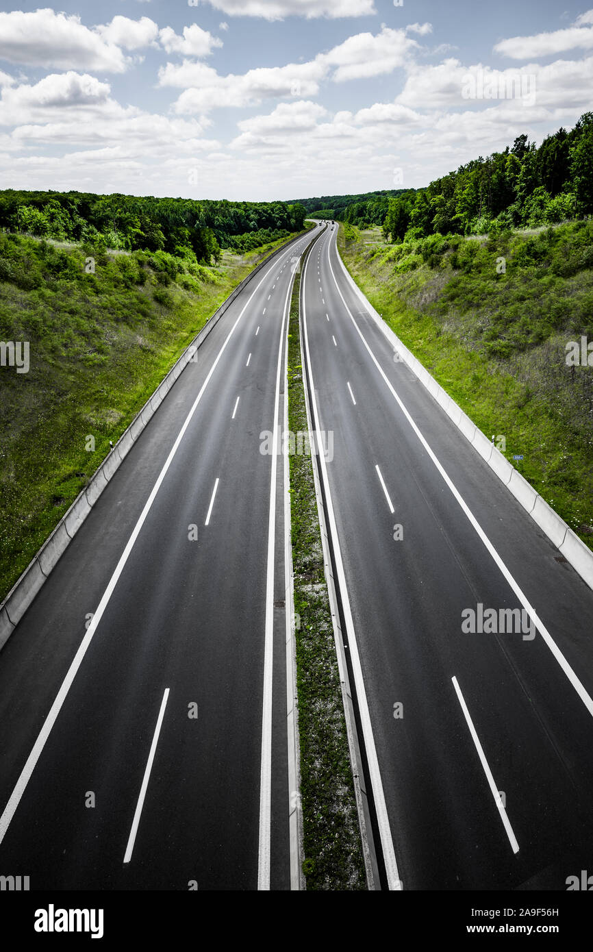 Highway free hi-res stock photography and images - Alamy