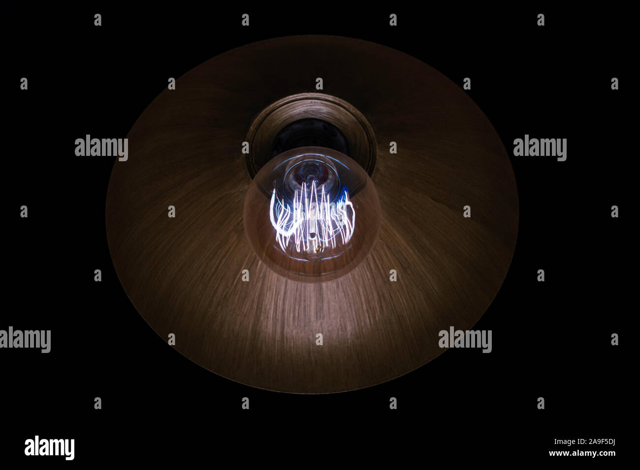 Poor lighting hi-res stock photography and images - Alamy