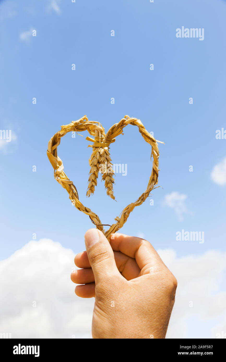 Giving from the heart hi-res stock photography and images - Alamy