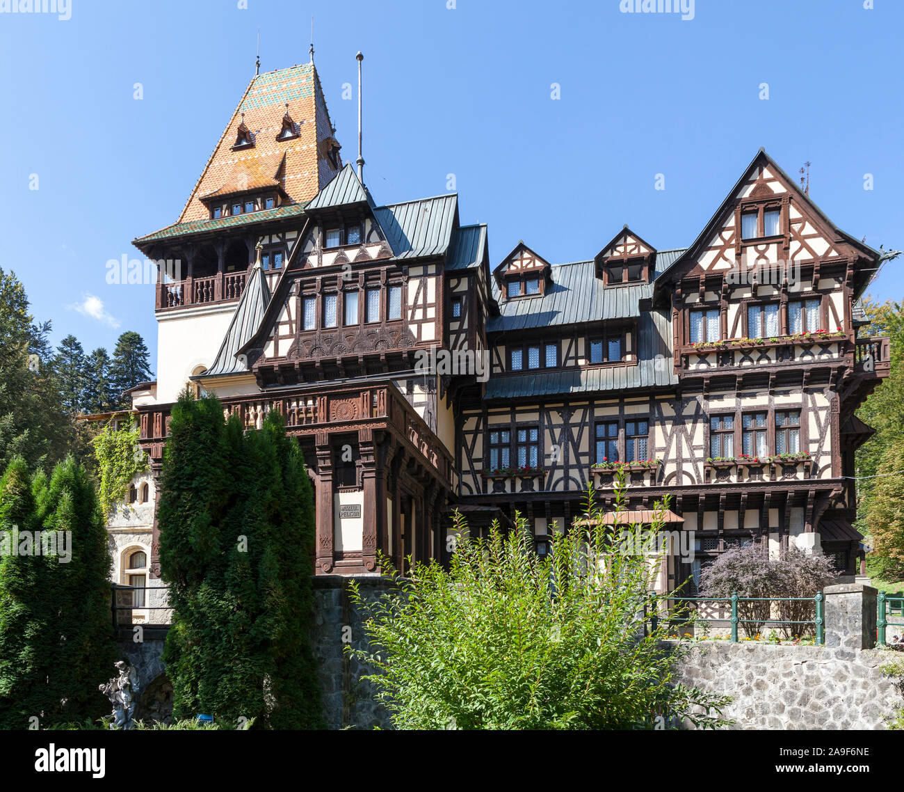 Peles Castle in Sinaia, Romania Stock Photo - Alamy