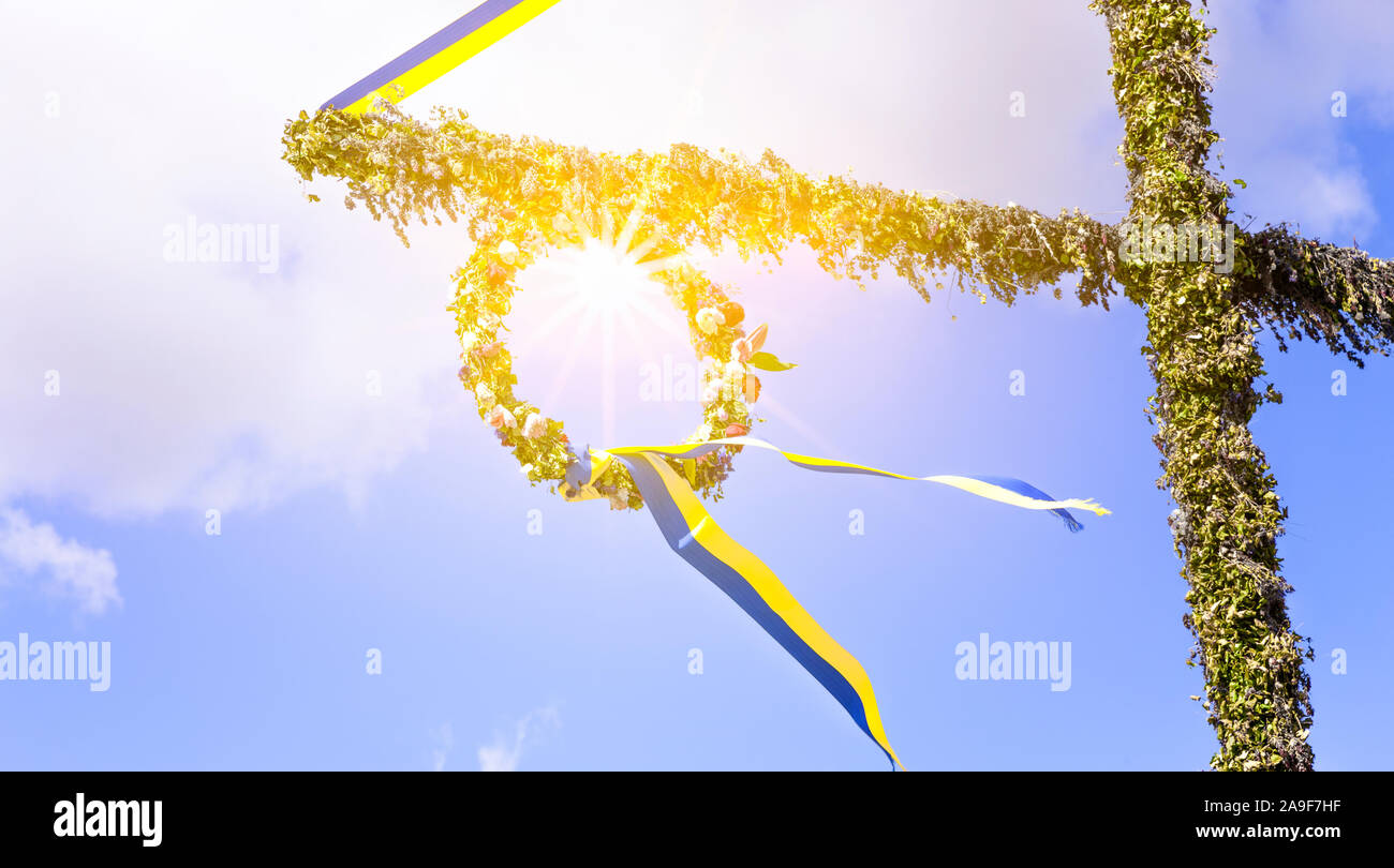 Midsummer festivities hi-res stock photography and images - Alamy