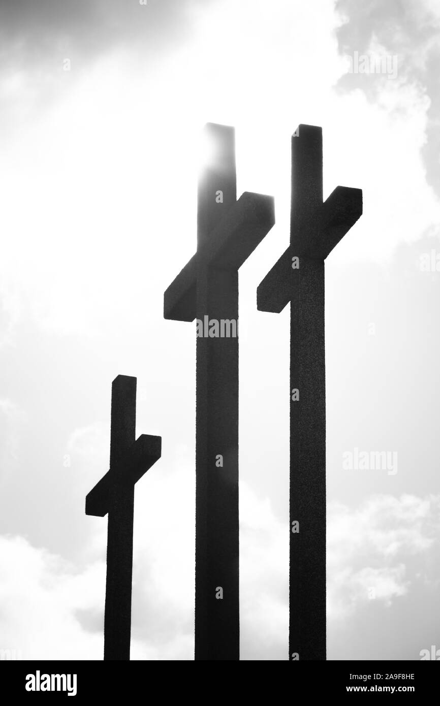 Three crosses mount hi-res stock photography and images - Alamy