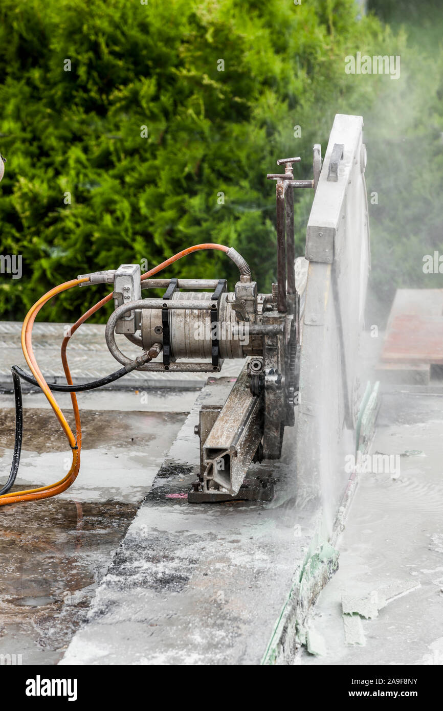 Concrete saw hi-res stock photography and images - Alamy