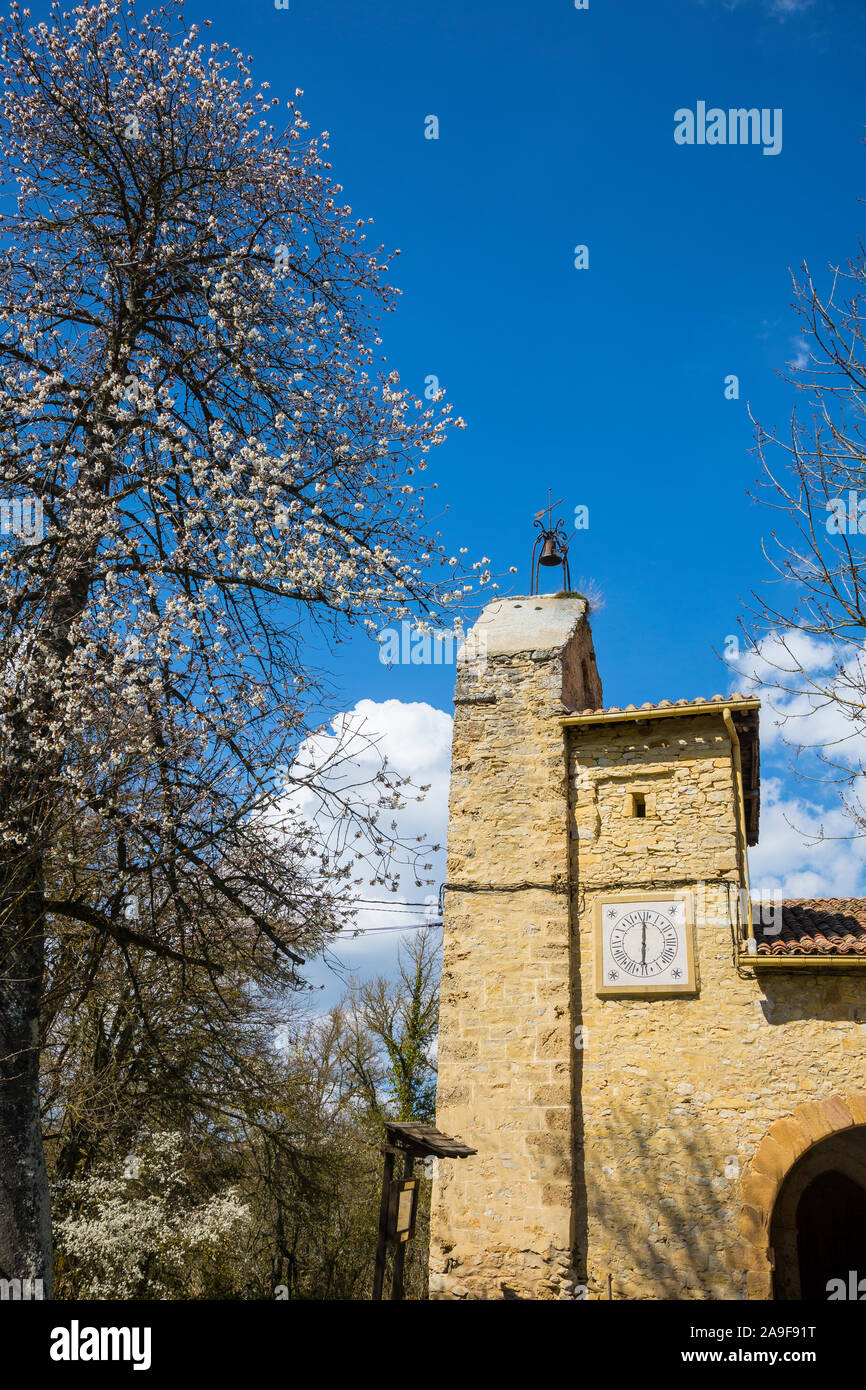 Church facade architecture hi-res stock photography and images - Alamy