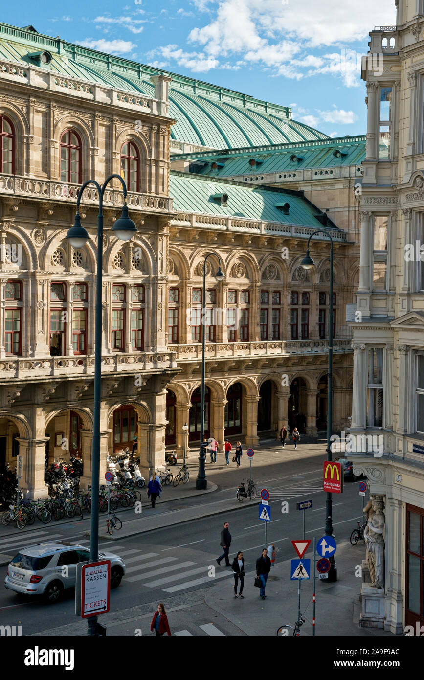 Vienna State Opera House. Austria Stock Photo - Alamy