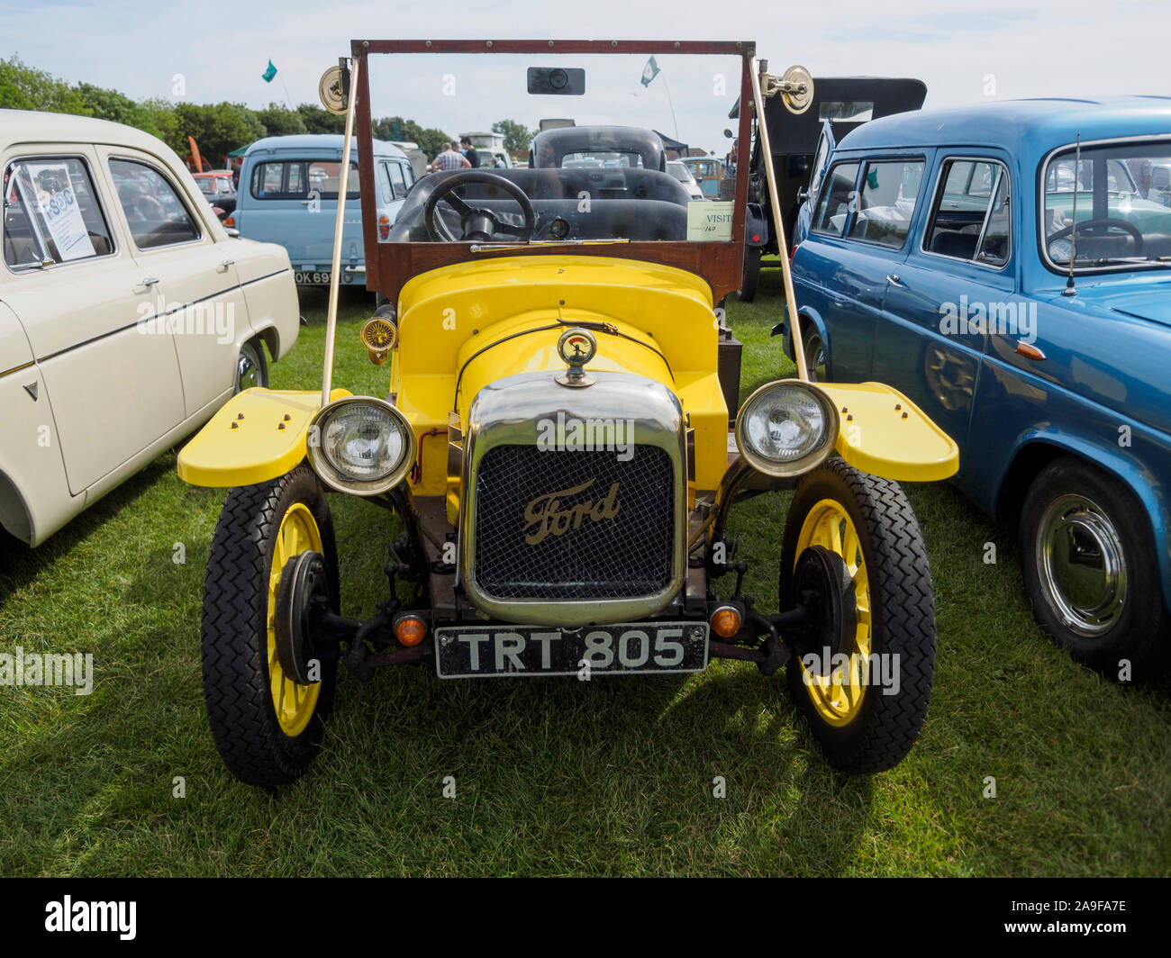 Dr whos car hi-res stock photography and images - Alamy