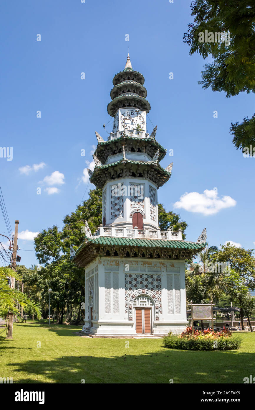 Chinese style clock tower in Lumphini Park Stock Photo - Alamy