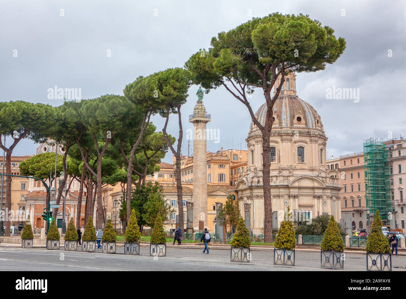 downtown view of street and cathedral in Rome Stock Photo - Alamy