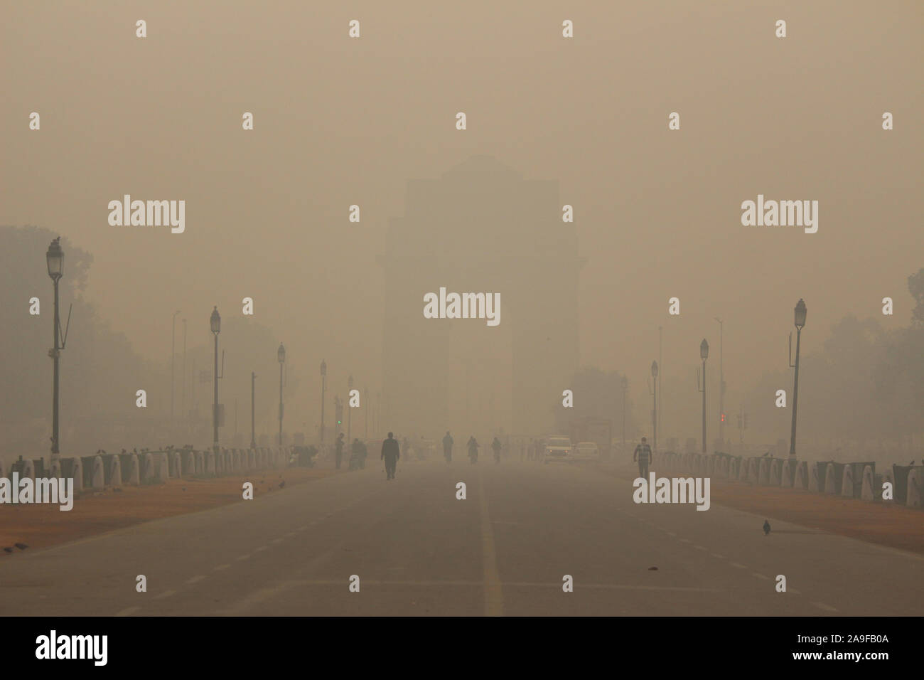 New Delhi, India. 15th Nov, 2019. A general view of smoggy morning as ...