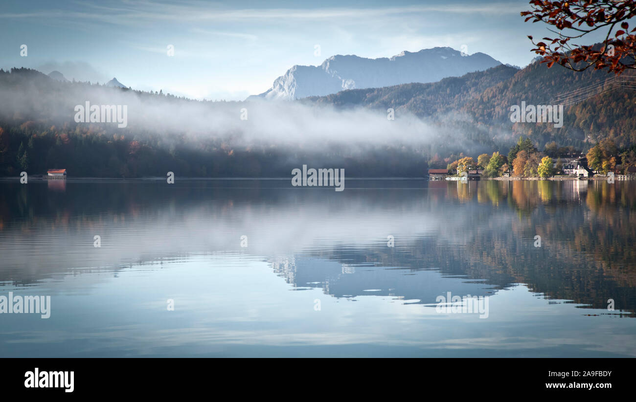 Der wunderschoene Walchensee bei Kochel, Deutschland Stock Photo - Alamy