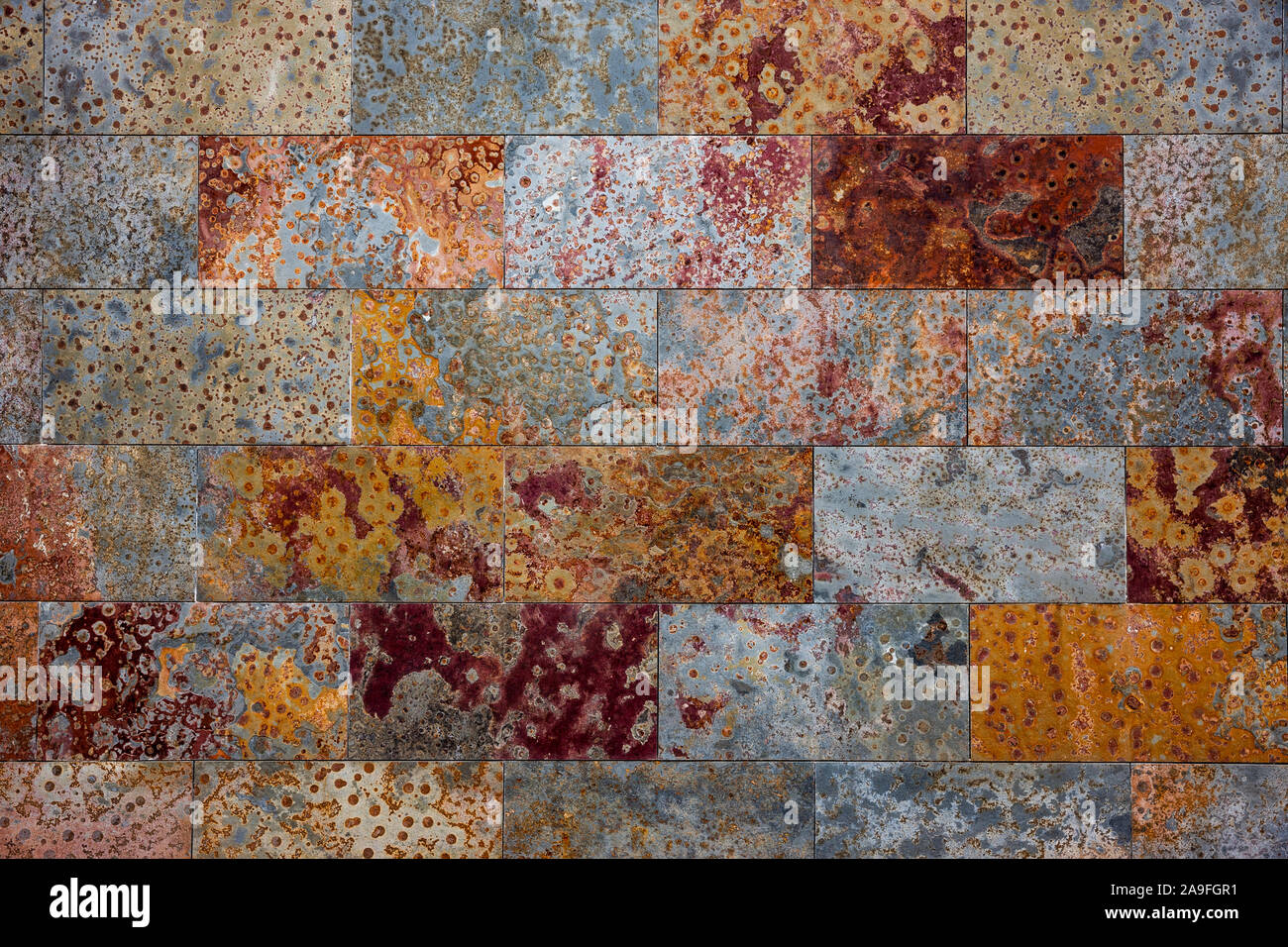 Colourful wall and floor tiles hi-res stock photography and images - Alamy