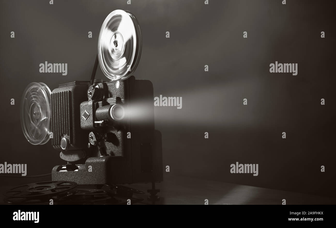 Old fashioned projector hi-res stock photography and images - Alamy