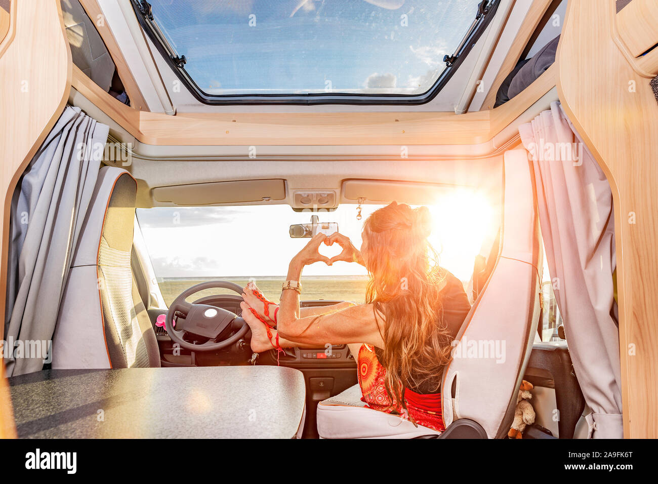 Setting up rv hi-res stock photography and images - Alamy