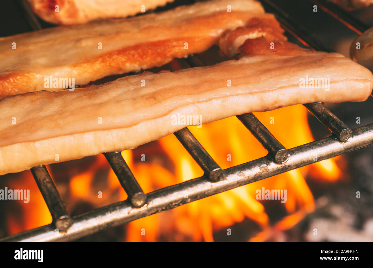 Barbecue bacon hi-res stock photography and images - Alamy