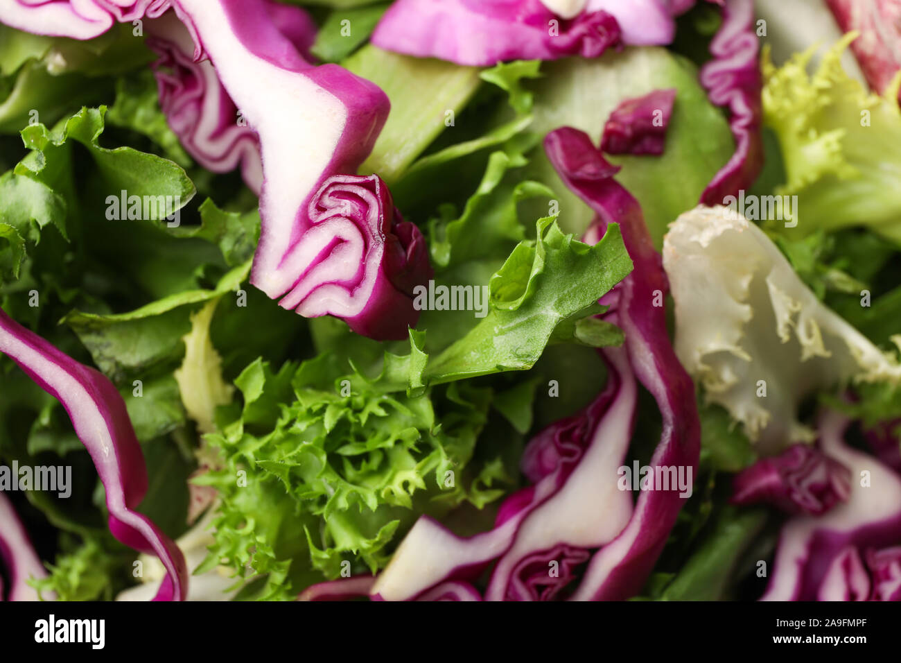 Salad texture hi-res stock photography and images - Alamy
