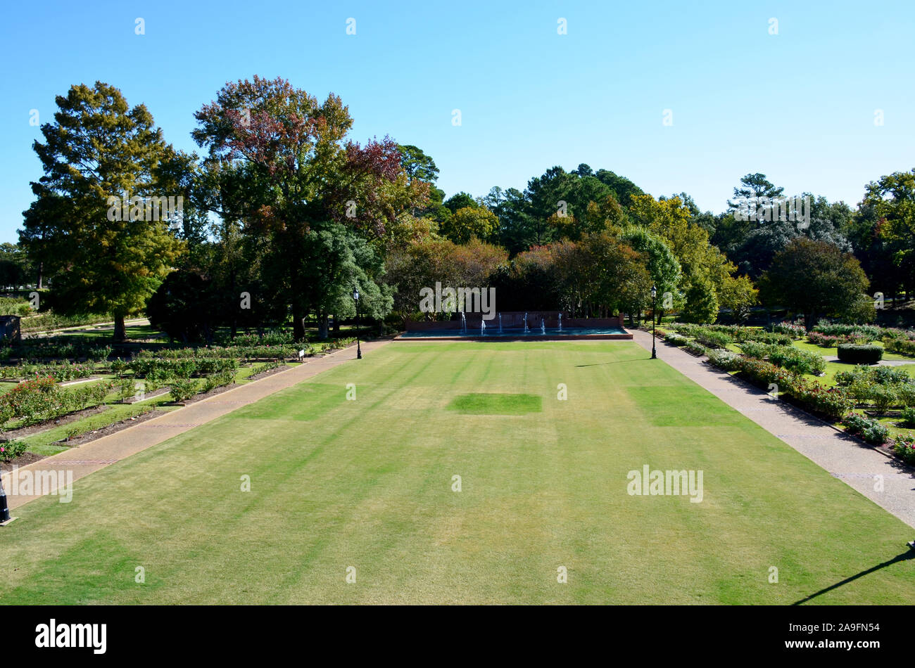 Tyler Rose Garden in Tyler, Texas Stock Photo - Alamy