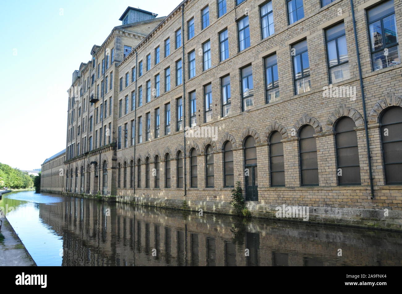 Canal salts mill hi-res stock photography and images - Alamy